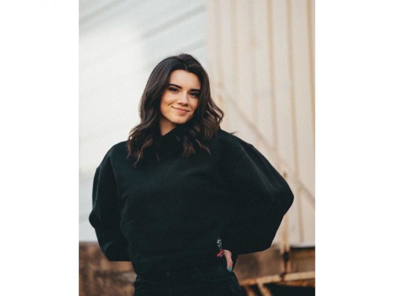 Brett Cooper (Actress) Wiki, Age, Boyfriend, Net Worth, Height, And More